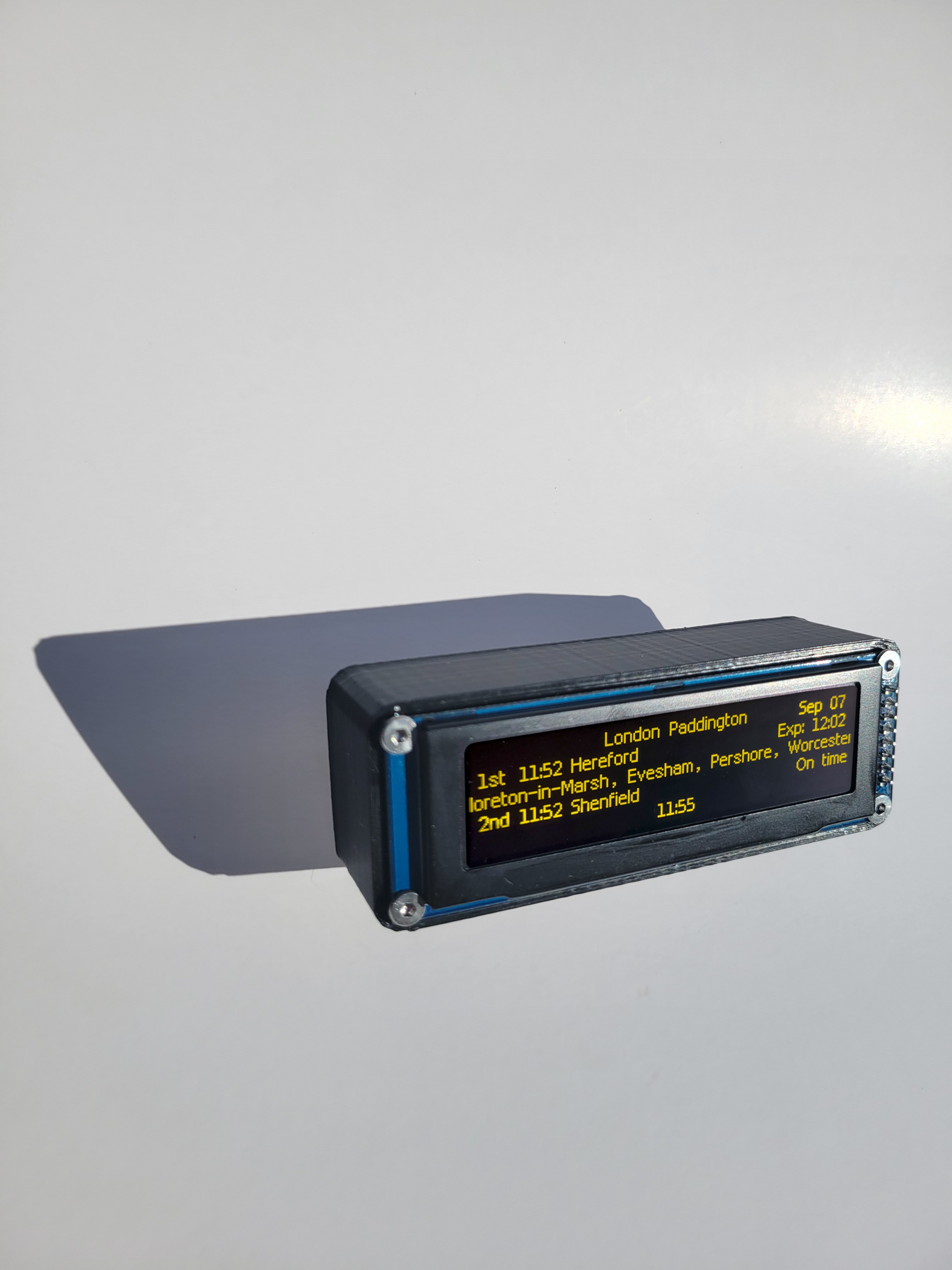 Mini Train Departures Board – traindepartures.com